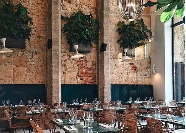 15 Restaurants Where You Can Eat Amazing Pizzas in Paris