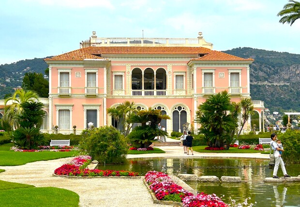 This Hidden French Riviera Mansion Redefines Opulence