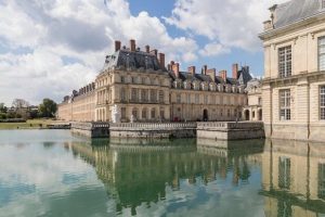 The Best 35 French Landmarks And Monuments You Must See