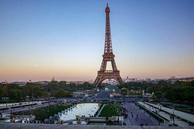 The 10 Best Spots for Magical Beautiful Sunsets in Paris