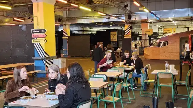 18 Best Places for Street Food in Paris