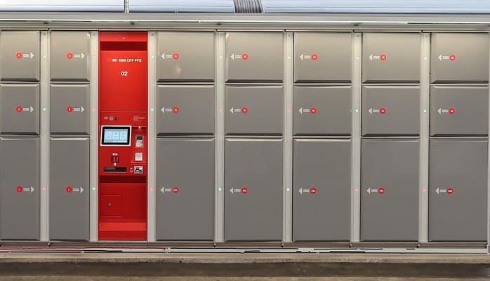 Where Can I Safely Store My Luggage in Lyon?