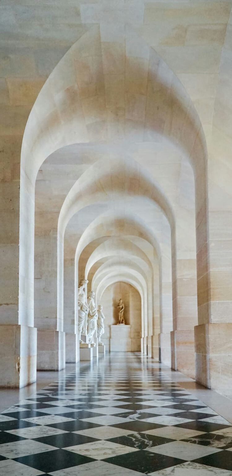 A Walk Through Empty Versailles After Hours (35 Enchanting Photos)