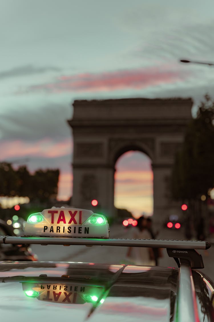 The 21 Things No One Tells You About Visiting Paris